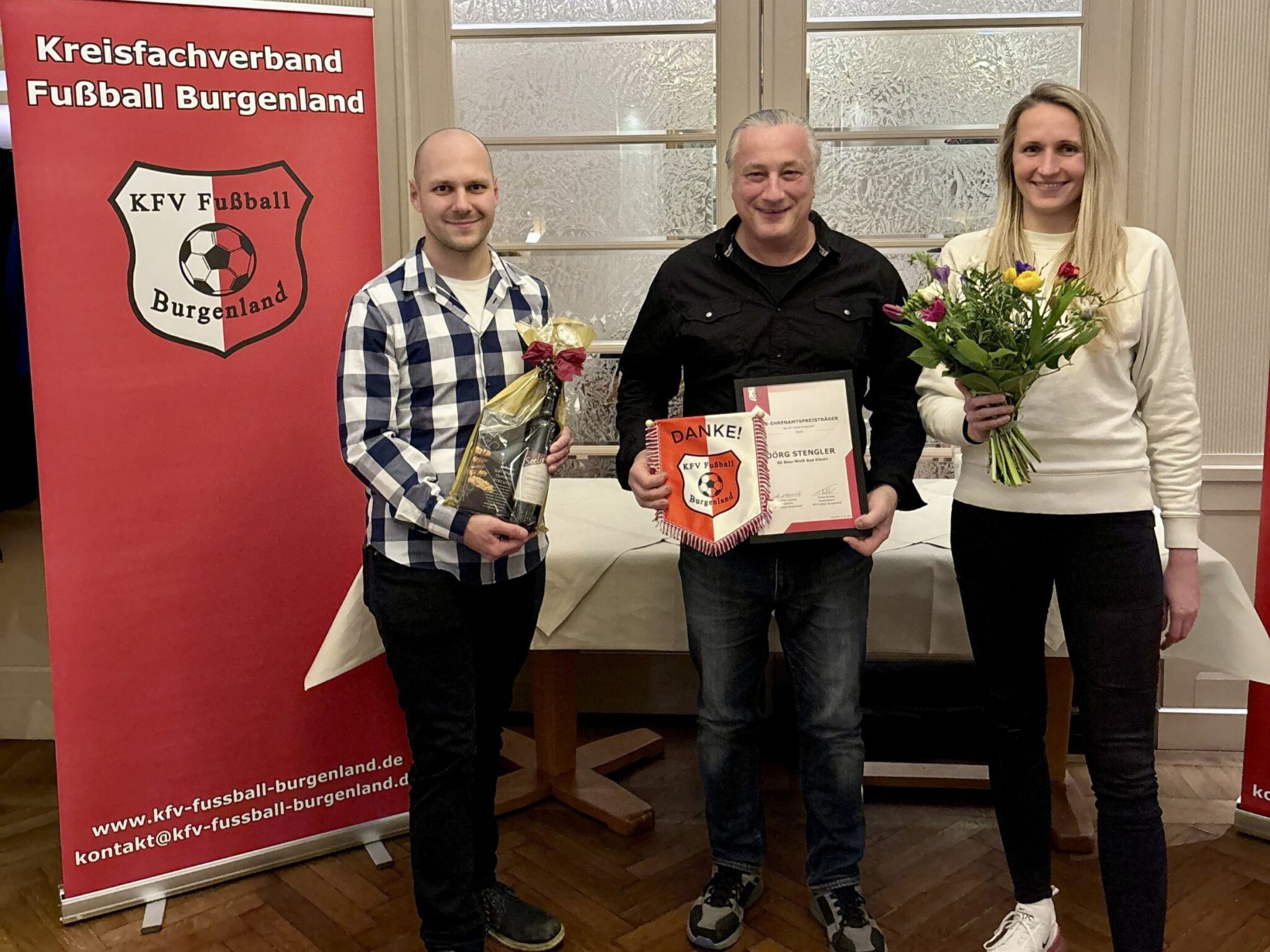 DFB-Ehrenamtspreis & Aktion Junges Ehrenamt: KFV zeichnet Jörg Stengler ...
